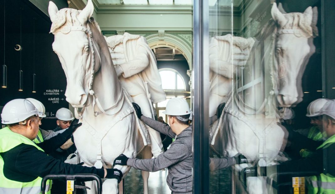 High standards for fine art transport | Air Cargo Vision